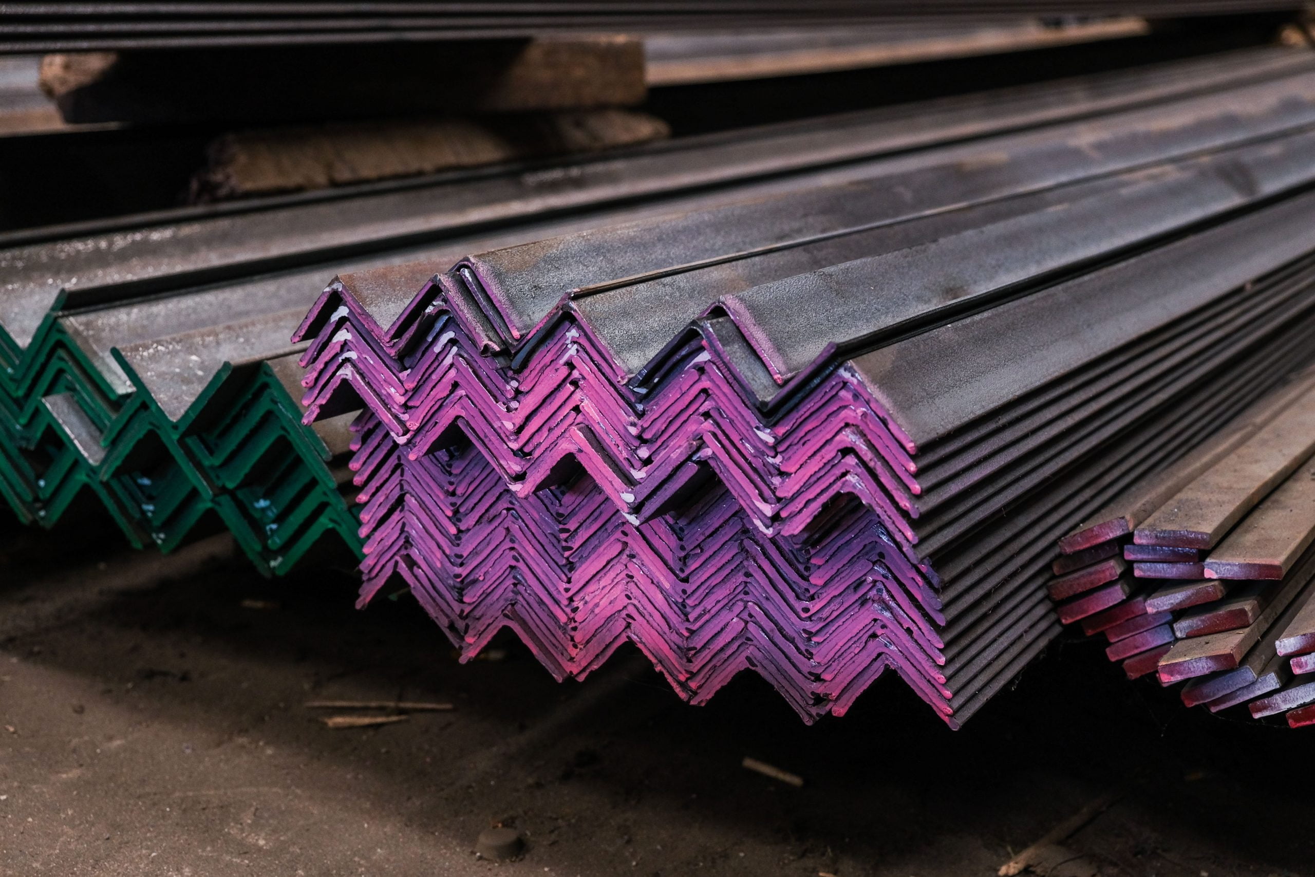 Besi Siku 100% Berkualitas Harga Murah Distributor - Baja Utama Steel