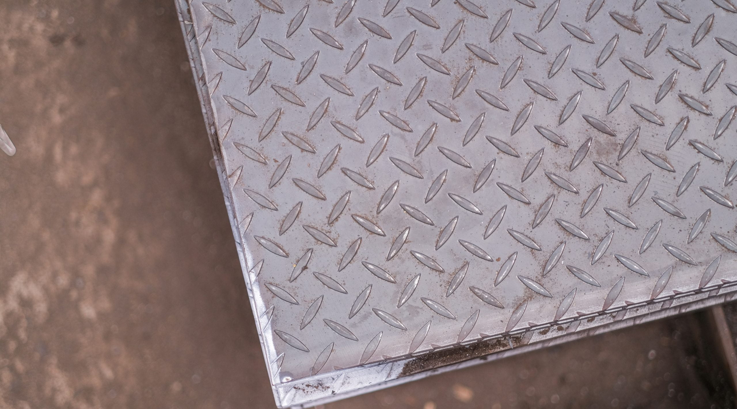 Bordes 100% Berkualitas Harga Murah Distributor - Baja Utama Steel